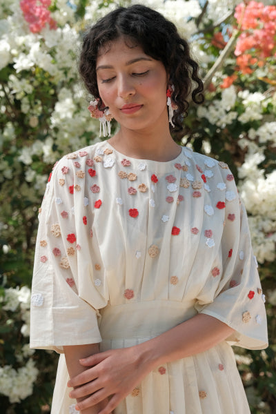 Authentic Hand Embroidered Designer Dresses & Kurtas | Okhai Store ...