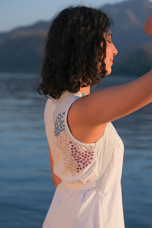 Okhai 'Bubble' Pure Cotton Hand Embroidered Mirror Work Wrap Dress ...