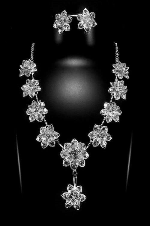 Lotus silver necklace store