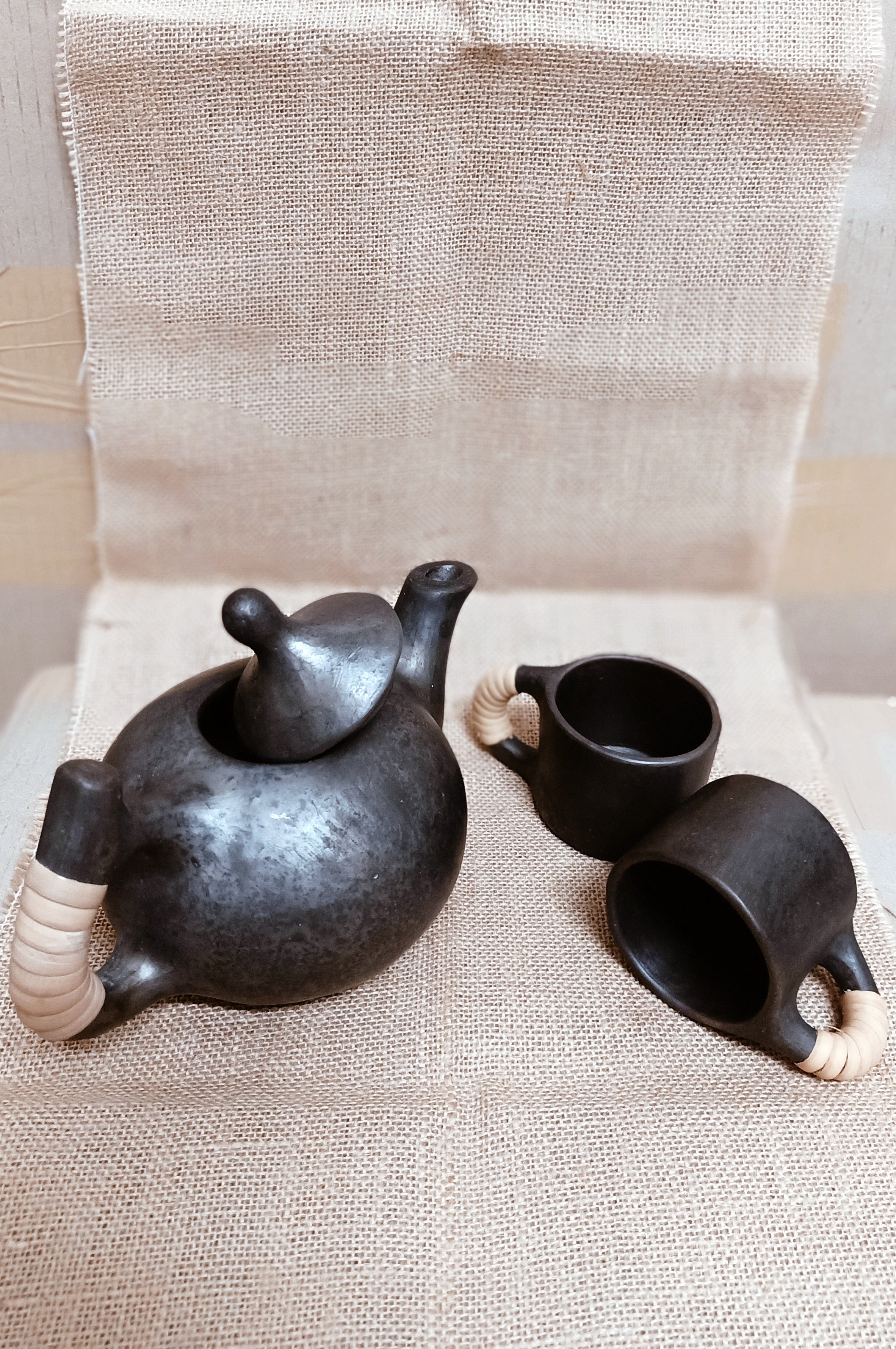 Terracotta by Sachii "Longpi Black Pottery Small Tea Set" – Okhaistore